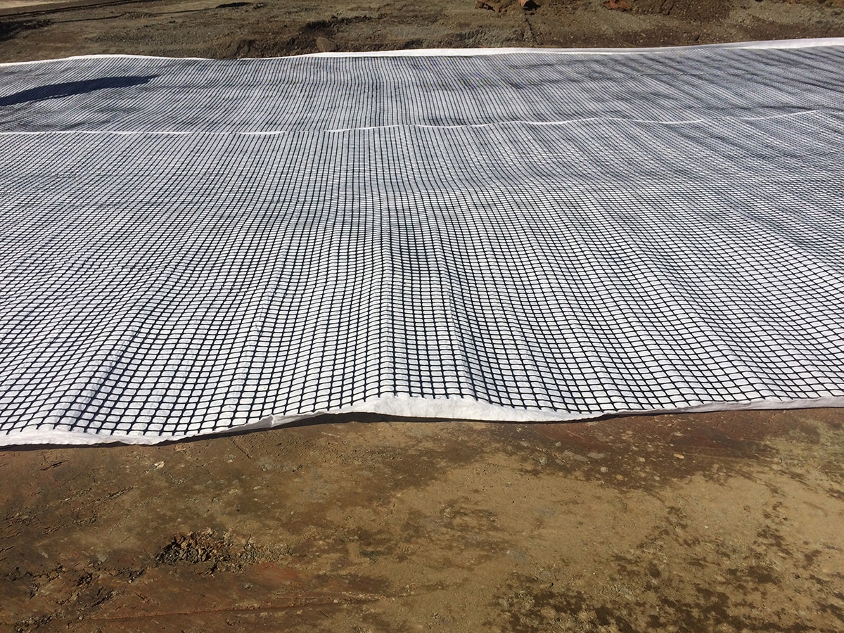 Unlocking the Strength: Uniaxial Geogrid's Unique Structural Advantages