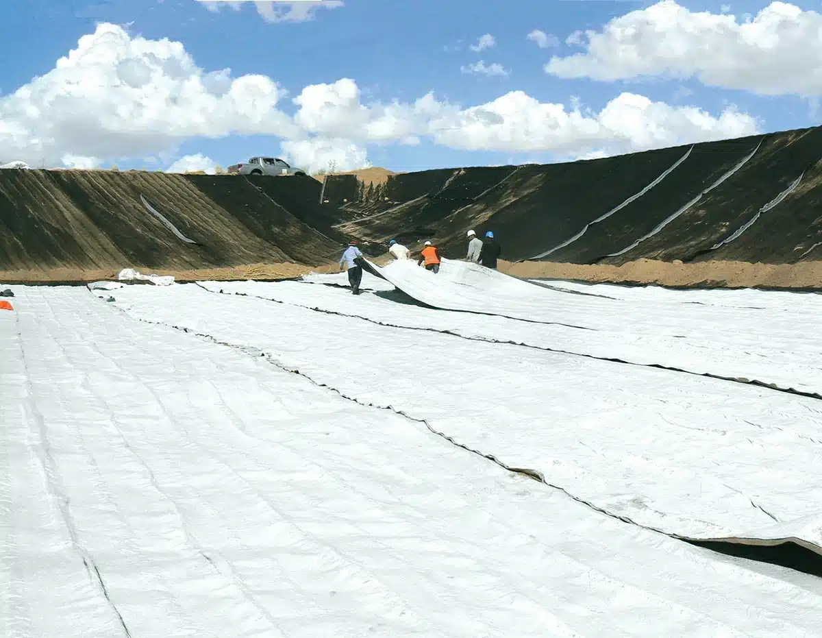 Geocomposite Drainage Layers: Enhancing Water Control in Infrastructure