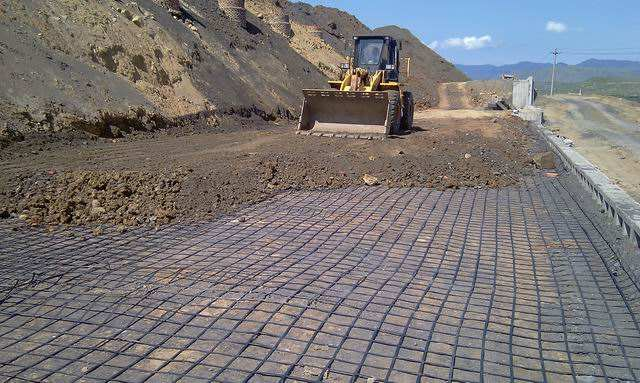 How Geogrid Driveway Solutions Enhance Strength and Longevity: Real ...